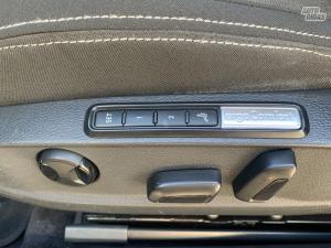 Black Volkswagen Passat 2015 in Kaunas, with an engine capacity of 2.00 L and mileage of 301 thousand km for 8199 €, photo 19 on AUTOMOTO.COM.LV