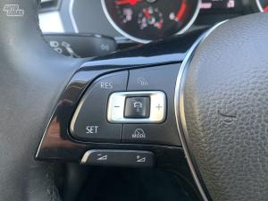 Black Volkswagen Passat 2015 in Kaunas, with an engine capacity of 2.00 L and mileage of 301 thousand km for 8199 €, photo 22 on AUTOMOTO.COM.LV
