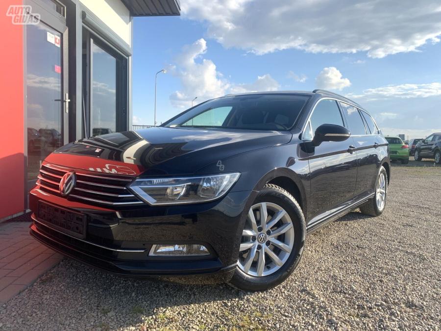 Black Volkswagen Passat 2015 in Kaunas, with an engine capacity of 2.00 L and mileage of 301 thousand km for 8199 €, photo 35 on AUTOMOTO.COM.LV