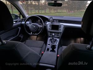 Black Volkswagen Passat 2015 in Tartu, with an engine capacity of 1.60 L and mileage of 294 thousand km for 8500 €, photo 11 on AUTOMOTO.COM.LV