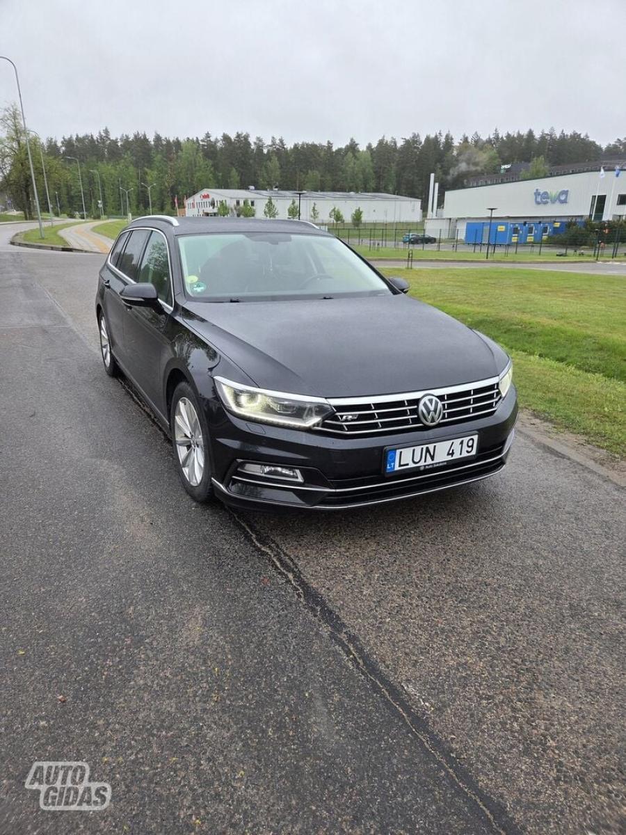 Melns Volkswagen Passat 2015 Viļņa, ar dzinēja tilpumu 1.60 L un nobraukumu 260 tūkst. km par 9800 €, foto 1 vietnē AUTOMOTO.COM.LV