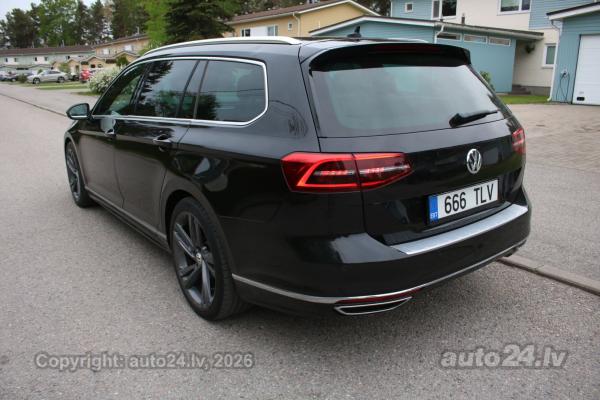 Black Volkswagen Passat 2015 in Tallinn, with an engine capacity of 2.00 L and mileage of 210 thousand km for 17600 €, photo 5 on AUTOMOTO.COM.LV