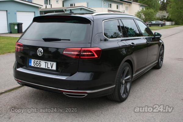 Black Volkswagen Passat 2015 in Tallinn, with an engine capacity of 2.00 L and mileage of 210 thousand km for 17600 €, photo 7 on AUTOMOTO.COM.LV