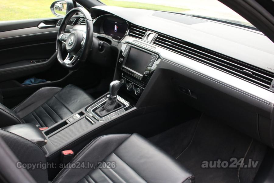Melns Volkswagen Passat 2015 Tallina, ar dzinēja tilpumu 2.00 L un nobraukumu 210 tūkst. km par 17600 €, foto 16 vietnē AUTOMOTO.COM.LV