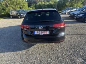 Black Volkswagen Passat 2015 in Jurbarkas, with an engine capacity of 2.00 L and mileage of 312 thousand km for 7850 €, photo 11 on AUTOMOTO.COM.LV
