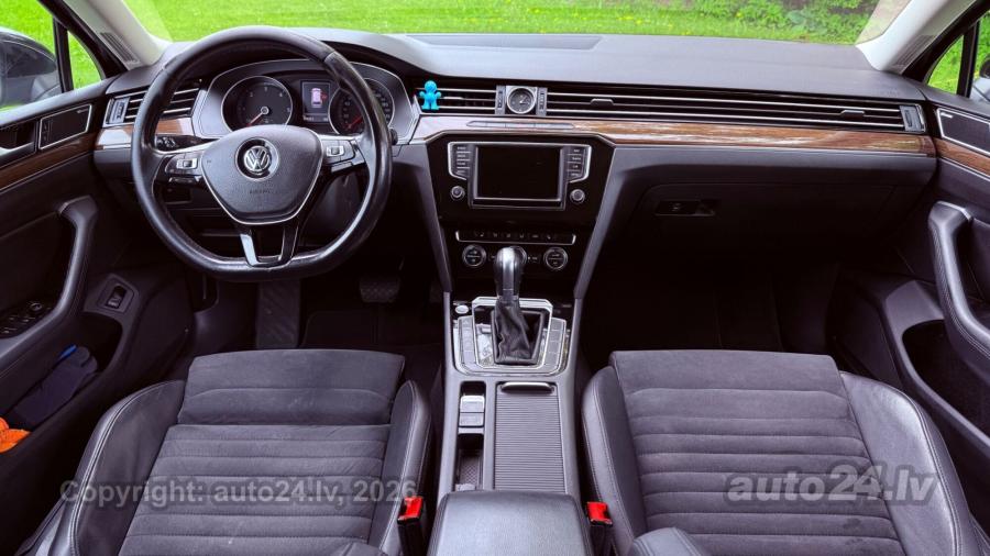 Melns Volkswagen Passat 2015 Tallina, ar dzinēja tilpumu 2.00 L un nobraukumu 359 tūkst. km par 8700 €, foto 12 vietnē AUTOMOTO.COM.LV