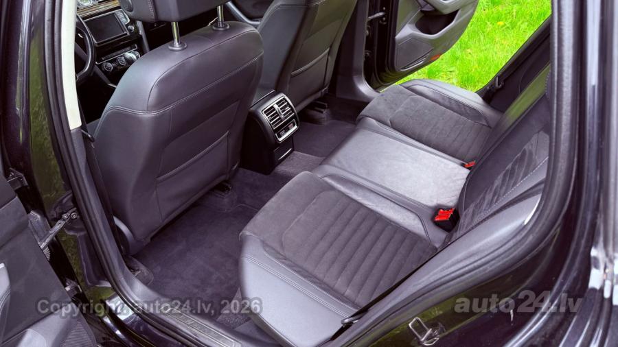 Melns Volkswagen Passat 2015 Tallina, ar dzinēja tilpumu 2.00 L un nobraukumu 359 tūkst. km par 8700 €, foto 13 vietnē AUTOMOTO.COM.LV