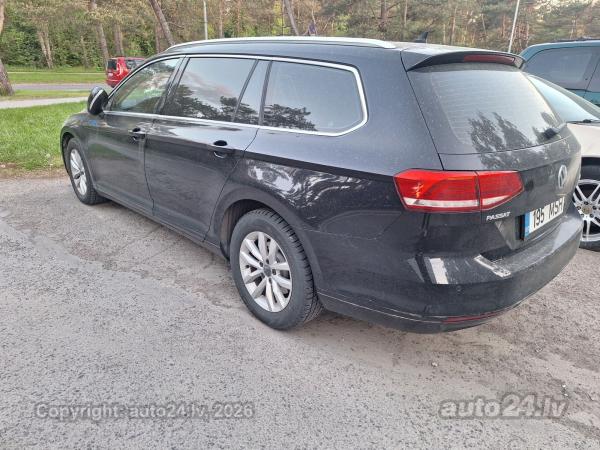 Melns Volkswagen Passat 2015 Tallina, ar dzinēja tilpumu 1.60 L un nobraukumu 227 tūkst. km par 6500 €, foto 2 vietnē AUTOMOTO.COM.LV
