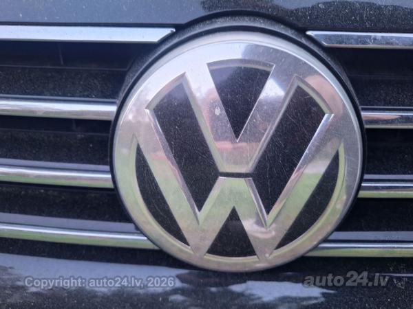 Melns Volkswagen Passat 2015 Tallina, ar dzinēja tilpumu 1.60 L un nobraukumu 227 tūkst. km par 6500 €, foto 5 vietnē AUTOMOTO.COM.LV