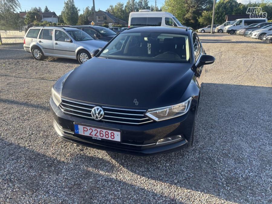 Black Volkswagen Passat 2015 in Jurbarkas, with an engine capacity of 2.00 L and mileage of 311 thousand km for 7750 €, photo 4 on AUTOMOTO.COM.LV