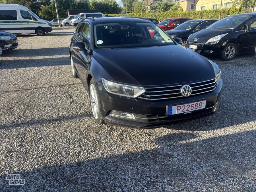Black Volkswagen Passat 2015 in Jurbarkas, with an engine capacity of 2.00 L and mileage of 311 thousand km for 7750 €, photo 5 on AUTOMOTO.COM.LV