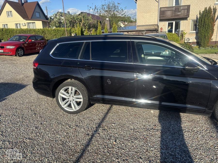 Black Volkswagen Passat 2015 in Jurbarkas, with an engine capacity of 2.00 L and mileage of 311 thousand km for 7750 €, photo 7 on AUTOMOTO.COM.LV