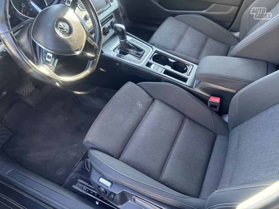 Black Volkswagen Passat 2015 in Jurbarkas, with an engine capacity of 2.00 L and mileage of 311 thousand km for 7750 €, photo 20 on AUTOMOTO.COM.LV