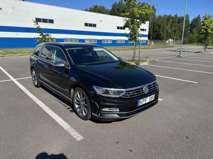 Melns Volkswagen Passat 2015 Panevēža, ar dzinēja tilpumu 2.00 L un nobraukumu 454 tūkst. km par 6200 €, foto 3 vietnē AUTOMOTO.COM.LV
