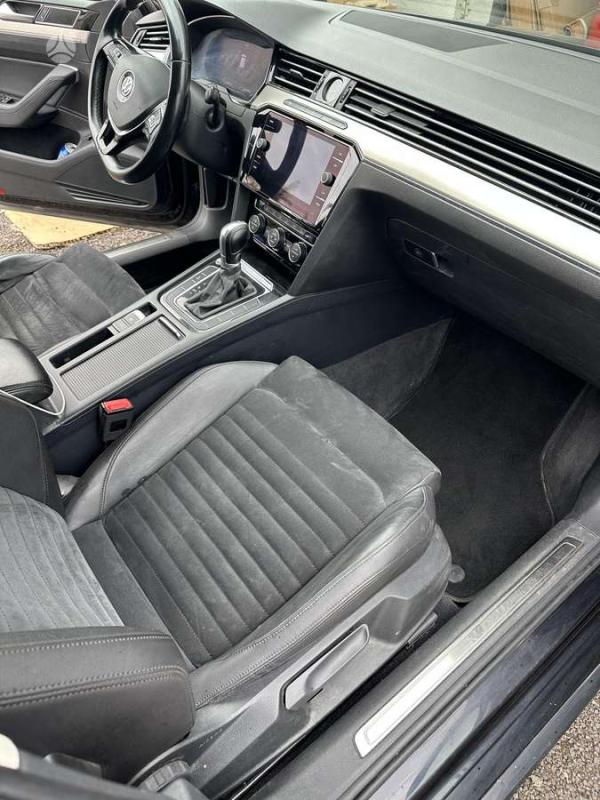 Melns Volkswagen Passat 2015 Panevēža, ar dzinēja tilpumu 2.00 L un nobraukumu 454 tūkst. km par 6200 €, foto 9 vietnē AUTOMOTO.COM.LV