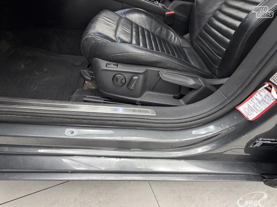 Melns Volkswagen Passat 2015 Avižieniai, ar dzinēja tilpumu 2.00 L un nobraukumu 256 tūkst. km par 8900 €, foto 23 vietnē AUTOMOTO.COM.LV