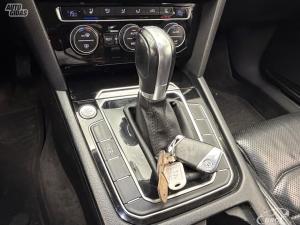 Melns Volkswagen Passat 2015 Avižieniai, ar dzinēja tilpumu 2.00 L un nobraukumu 256 tūkst. km par 8900 €, foto 27 vietnē AUTOMOTO.COM.LV