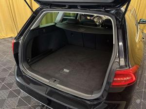 Melns Volkswagen Passat 2015 Kauņa, ar dzinēja tilpumu 1.97 L un nobraukumu 300 tūkst. km par 9500 €, foto 11 vietnē AUTOMOTO.COM.LV