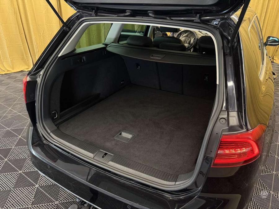 Melns Volkswagen Passat 2015 Kauņa, ar dzinēja tilpumu 1.97 L un nobraukumu 300 tūkst. km par 9500 €, foto 11 vietnē AUTOMOTO.COM.LV