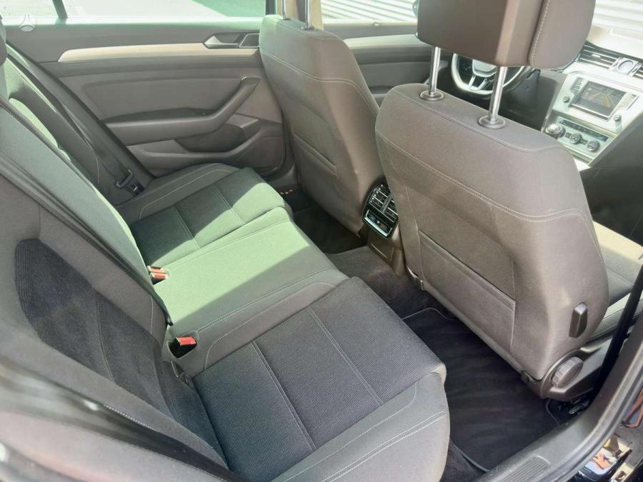 Melns Volkswagen Passat 2015 Šauļi, ar dzinēja tilpumu 1.60 L un nobraukumu 232 tūkst. km par 7750 €, foto 20 vietnē AUTOMOTO.COM.LV