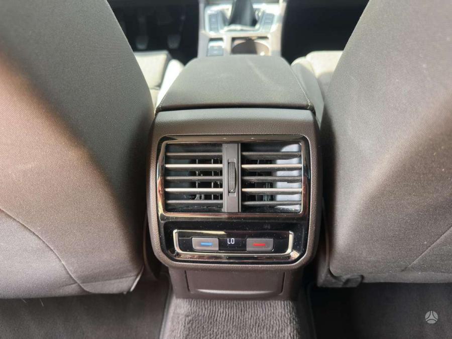Melns Volkswagen Passat 2015 Šauļi, ar dzinēja tilpumu 1.60 L un nobraukumu 232 tūkst. km par 7750 €, foto 22 vietnē AUTOMOTO.COM.LV