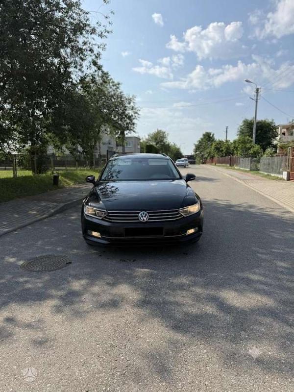 Melns Volkswagen Passat 2015 Viļņa, ar dzinēja tilpumu 1.97 L un nobraukumu 500 tūkst. km par 6450 €, foto 2 vietnē AUTOMOTO.COM.LV
