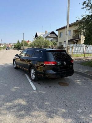 Черный Фольксваген Пассат 2015 в Вильнюс, объемом двигателя 1.97 л и пробегом 500 тыс. км за 6450 €, фото 5 на AUTOMOTO.COM.LV