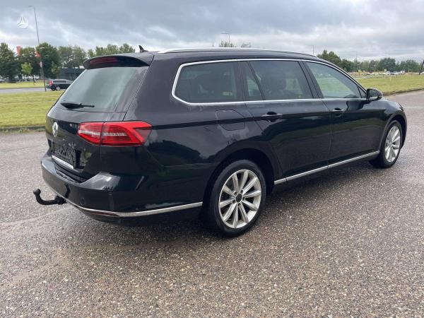 Black Volkswagen Passat 2015 in Kaunas, with an engine capacity of 1.60 L and mileage of 239 thousand km for 7750 €, photo 9 on AUTOMOTO.COM.LV