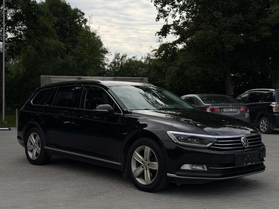 Black Volkswagen Passat 2015 in Rokiskis, with an engine capacity of 1.60 L and mileage of 340 thousand km for 6750 €, photo 5 on AUTOMOTO.COM.LV