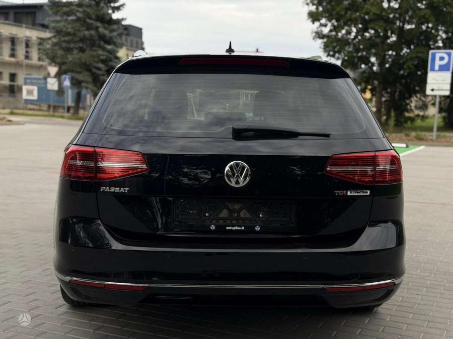 Black Volkswagen Passat 2015 in Rokiskis, with an engine capacity of 1.60 L and mileage of 340 thousand km for 6750 €, photo 13 on AUTOMOTO.COM.LV