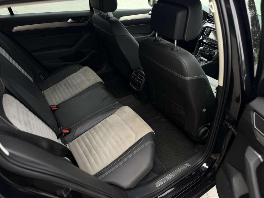 Black Volkswagen Passat 2015 in Rokiskis, with an engine capacity of 1.60 L and mileage of 340 thousand km for 6750 €, photo 28 on AUTOMOTO.COM.LV