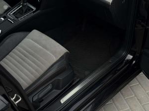 Black Volkswagen Passat 2015 in Rokiskis, with an engine capacity of 1.60 L and mileage of 340 thousand km for 6750 €, photo 30 on AUTOMOTO.COM.LV
