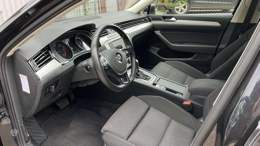 Melns Volkswagen Passat 2015 Ukmergė, ar dzinēja tilpumu 1.60 L un nobraukumu 248 tūkst. km par 7300 €, foto 9 vietnē AUTOMOTO.COM.LV