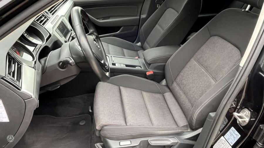 Melns Volkswagen Passat 2015 Ukmergė, ar dzinēja tilpumu 1.60 L un nobraukumu 248 tūkst. km par 7300 €, foto 10 vietnē AUTOMOTO.COM.LV