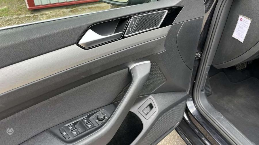 Melns Volkswagen Passat 2015 Ukmergė, ar dzinēja tilpumu 1.60 L un nobraukumu 248 tūkst. km par 7300 €, foto 12 vietnē AUTOMOTO.COM.LV