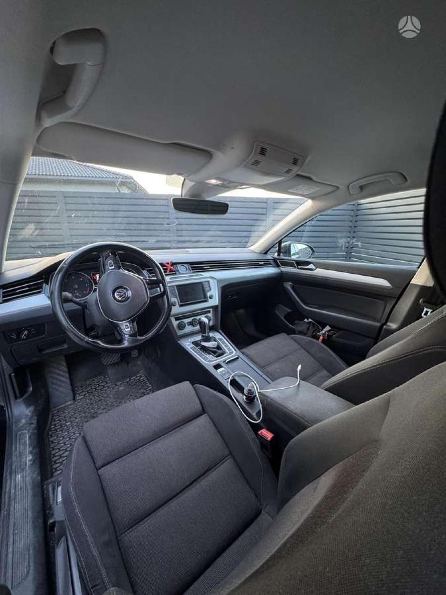 Melns Volkswagen Passat 2015 Klaipėda, ar dzinēja tilpumu 1.97 L un nobraukumu 278 tūkst. km par 9350 €, foto 6 vietnē AUTOMOTO.COM.LV