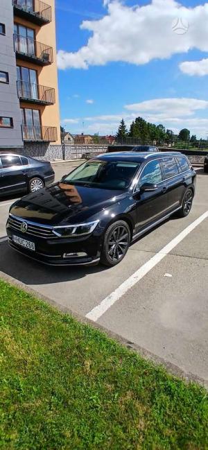 Melns Volkswagen Passat 2015 Šauļi, ar dzinēja tilpumu 2.00 L un nobraukumu 293 tūkst. km par 10900 €, foto  vietnē AUTOMOTO.COM.LV