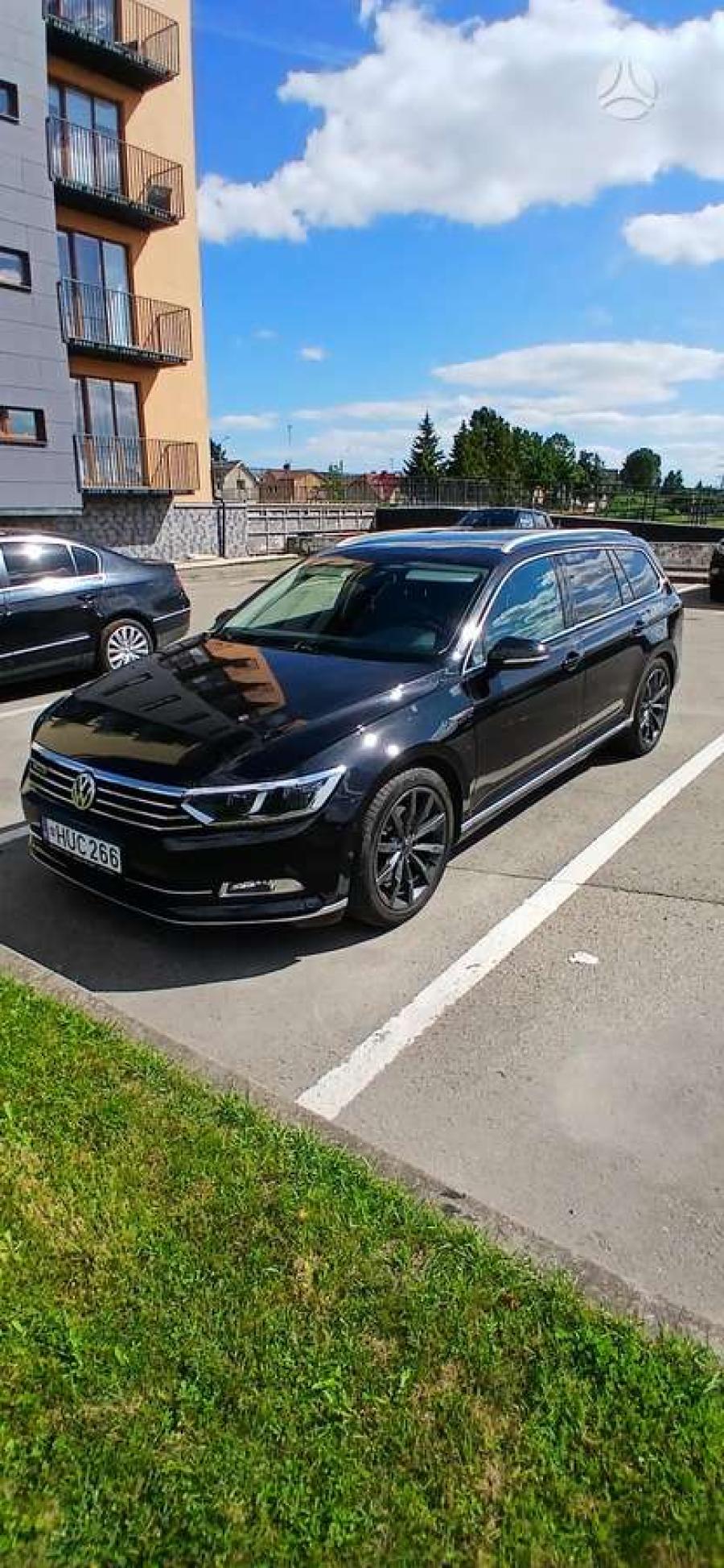 Melns Volkswagen Passat 2015 Šauļi, ar dzinēja tilpumu 2.00 L un nobraukumu 293 tūkst. km par 10900 €, foto 1 vietnē AUTOMOTO.COM.LV