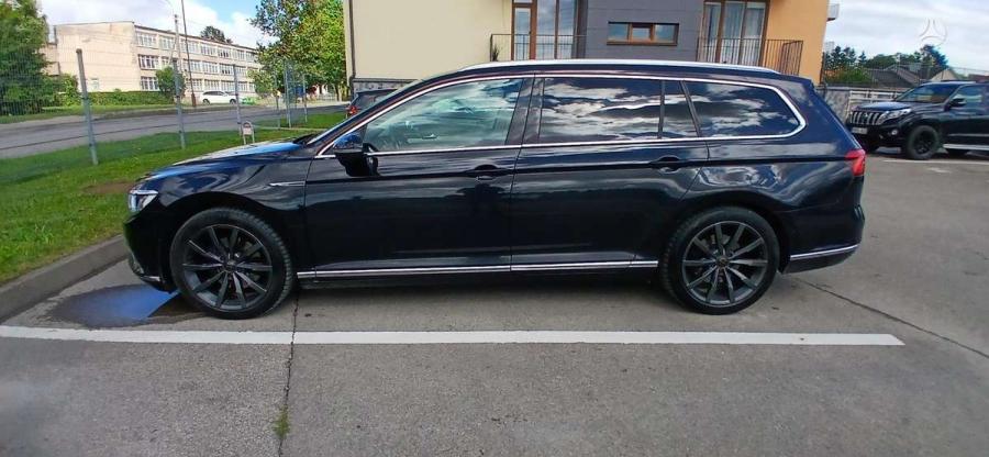 Melns Volkswagen Passat 2015 Šauļi, ar dzinēja tilpumu 2.00 L un nobraukumu 293 tūkst. km par 10900 €, foto 4 vietnē AUTOMOTO.COM.LV
