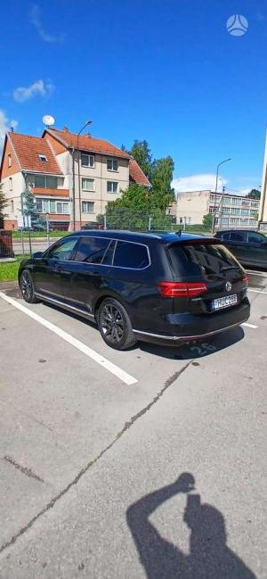 Melns Volkswagen Passat 2015 Šauļi, ar dzinēja tilpumu 2.00 L un nobraukumu 293 tūkst. km par 10900 €, foto 5 vietnē AUTOMOTO.COM.LV