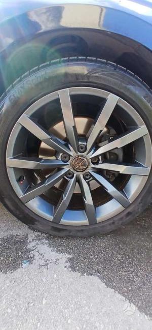 Melns Volkswagen Passat 2015 Šauļi, ar dzinēja tilpumu 2.00 L un nobraukumu 293 tūkst. km par 10900 €, foto 12 vietnē AUTOMOTO.COM.LV
