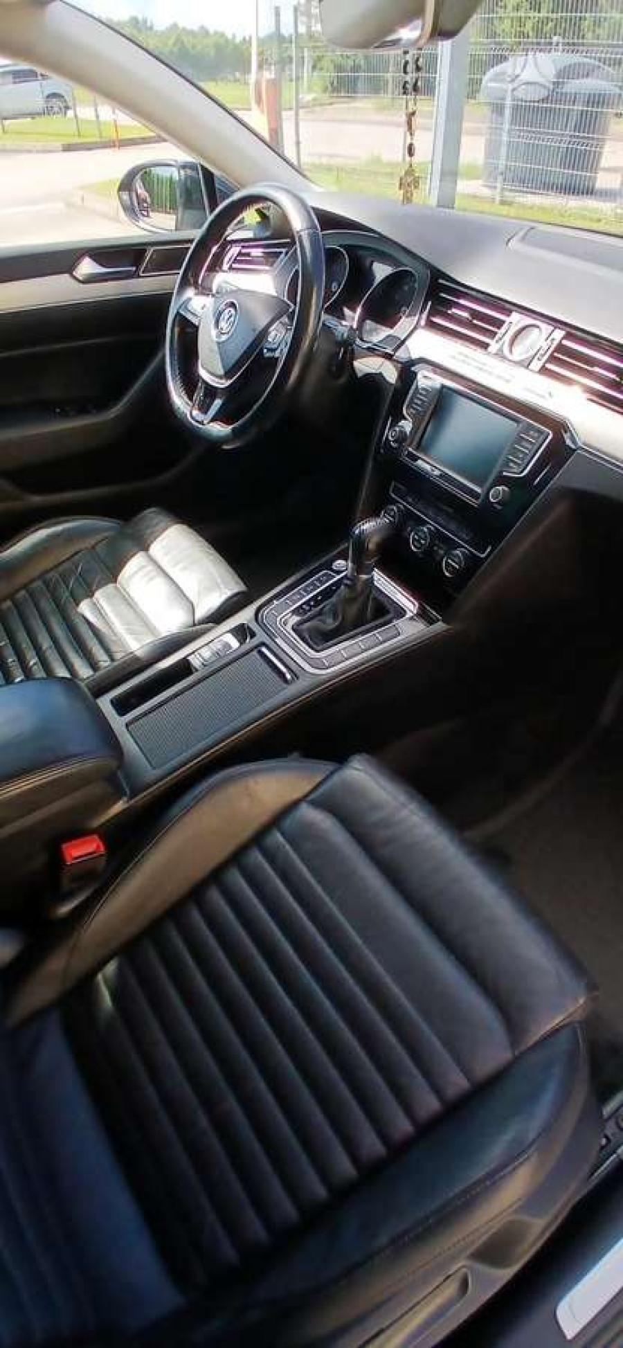 Melns Volkswagen Passat 2015 Šauļi, ar dzinēja tilpumu 2.00 L un nobraukumu 293 tūkst. km par 10900 €, foto 15 vietnē AUTOMOTO.COM.LV