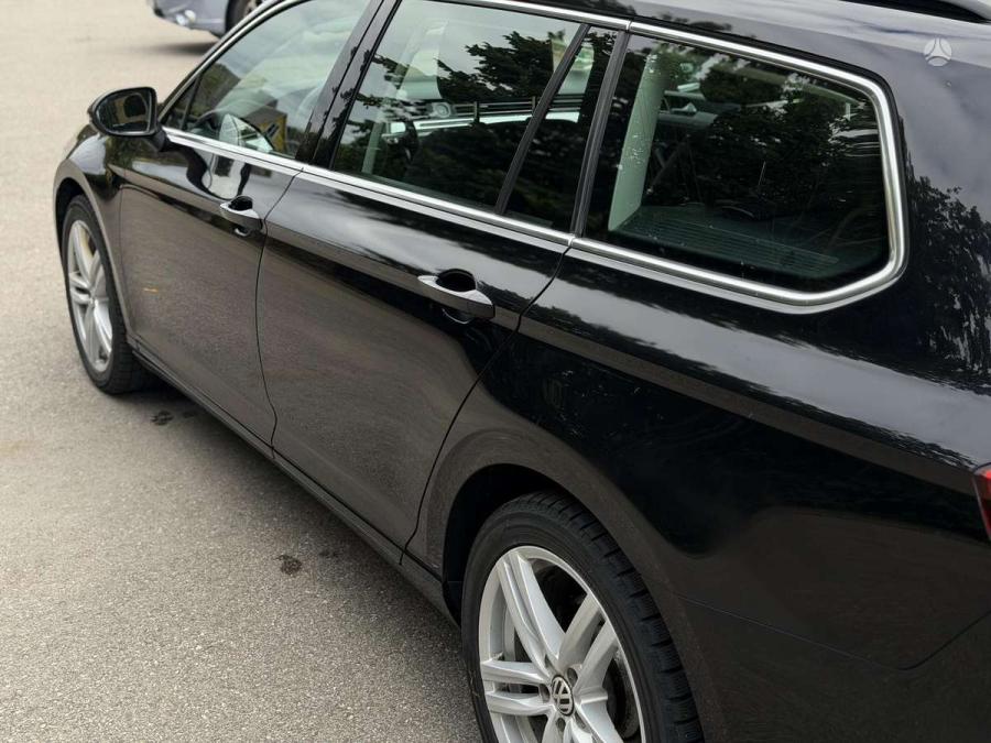 Black Volkswagen Passat 2015 in Rokiskis, with an engine capacity of 1.97 L and mileage of 268 thousand km for 7450 €, photo 16 on AUTOMOTO.COM.LV