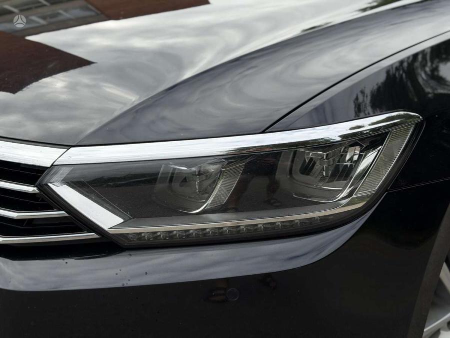 Black Volkswagen Passat 2015 in Rokiskis, with an engine capacity of 1.97 L and mileage of 268 thousand km for 7450 €, photo 17 on AUTOMOTO.COM.LV