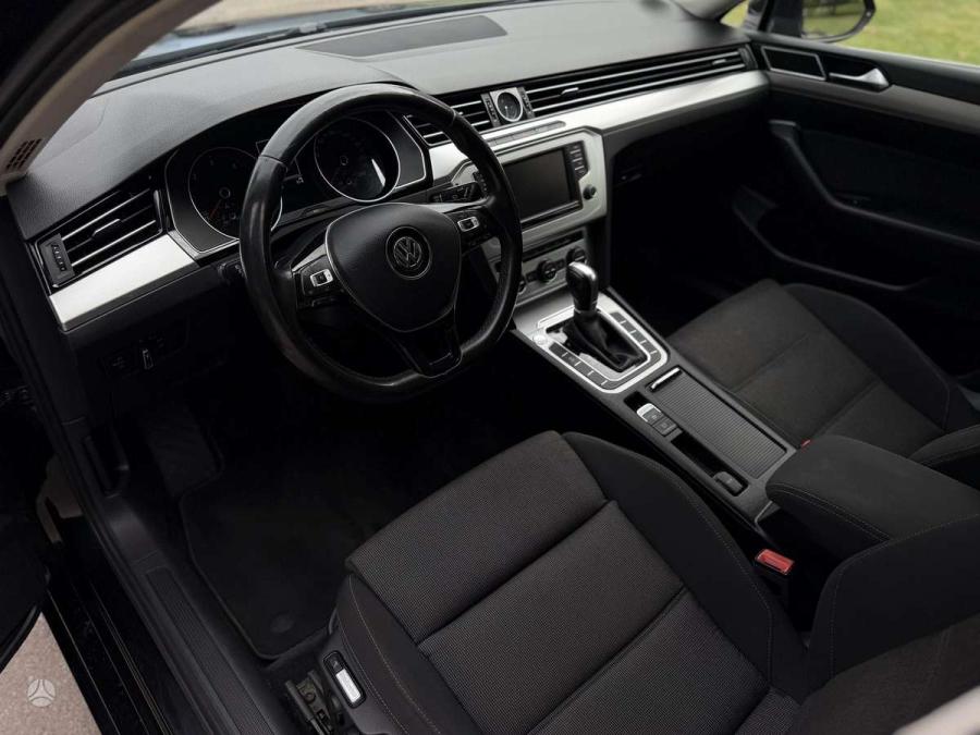 Black Volkswagen Passat 2015 in Rokiskis, with an engine capacity of 1.97 L and mileage of 268 thousand km for 7450 €, photo 21 on AUTOMOTO.COM.LV