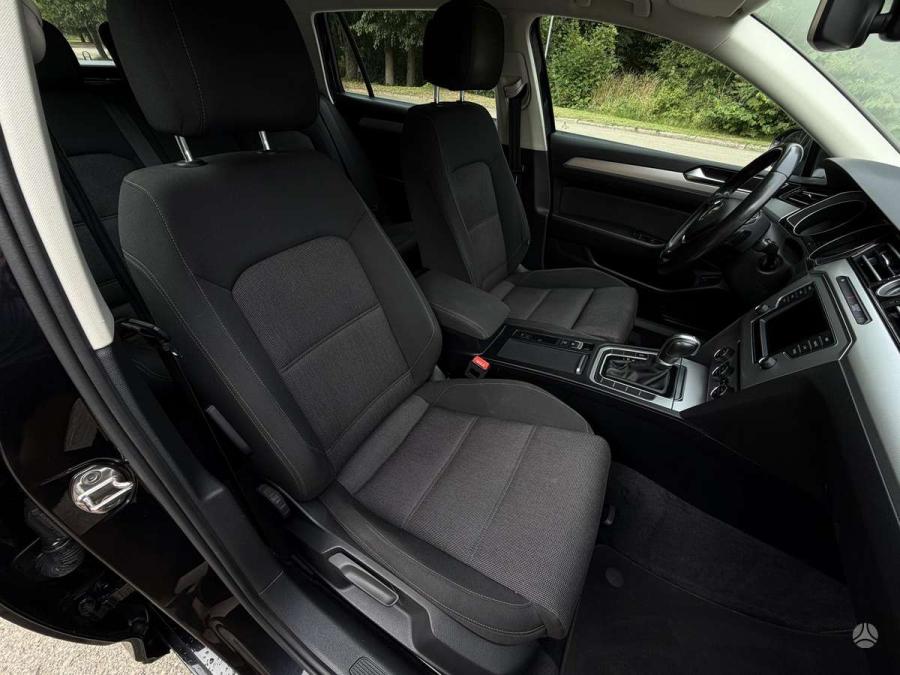 Black Volkswagen Passat 2015 in Rokiskis, with an engine capacity of 1.97 L and mileage of 268 thousand km for 7450 €, photo 27 on AUTOMOTO.COM.LV