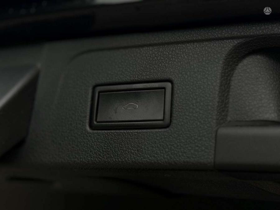 Black Volkswagen Passat 2015 in Rokiskis, with an engine capacity of 1.97 L and mileage of 268 thousand km for 7450 €, photo 30 on AUTOMOTO.COM.LV