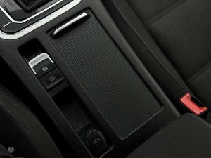 Black Volkswagen Passat 2015 in Rokiskis, with an engine capacity of 1.97 L and mileage of 268 thousand km for 7450 €, photo 34 on AUTOMOTO.COM.LV