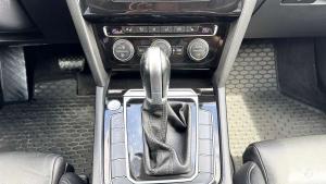 Melns Volkswagen Passat 2015 Viļņa, ar dzinēja tilpumu 1.97 L un nobraukumu 250 tūkst. km par 9990 €, foto 26 vietnē AUTOMOTO.COM.LV