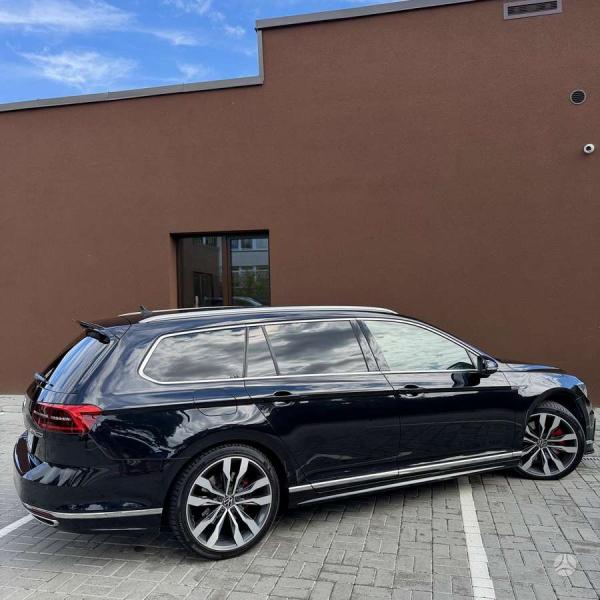Black Volkswagen Passat 2015 in Kaisiadorys, with an engine capacity of 1.97 L and mileage of 208 thousand km for 15500 €, photo 10 on AUTOMOTO.COM.LV